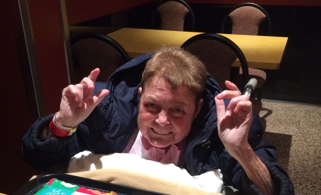 Monique Saucier - Avis de décès | Coopérative funéraire des Deux Rives